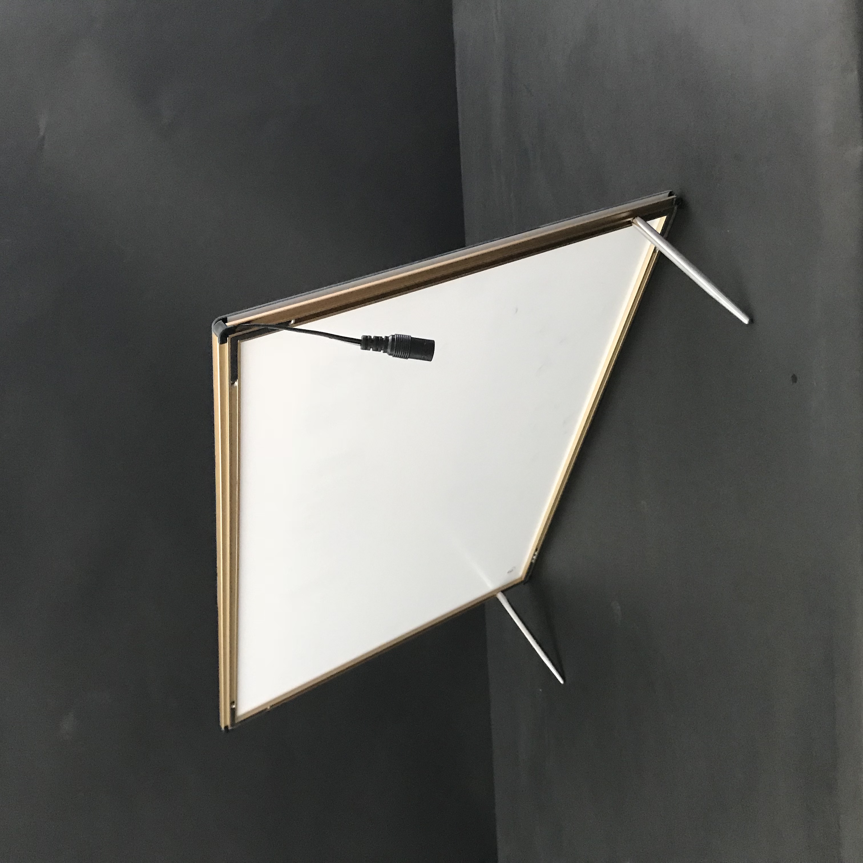 Gold Aluminium Frame Portrait LED Glass Panel lightbox - Buy Portrait ...